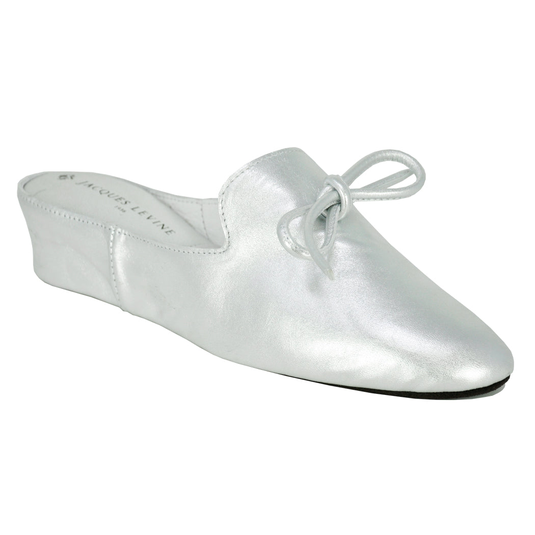 Julie – Jacques Levine