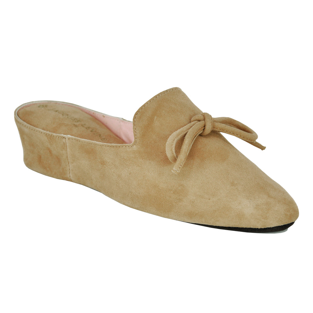 Julie – Jacques Levine